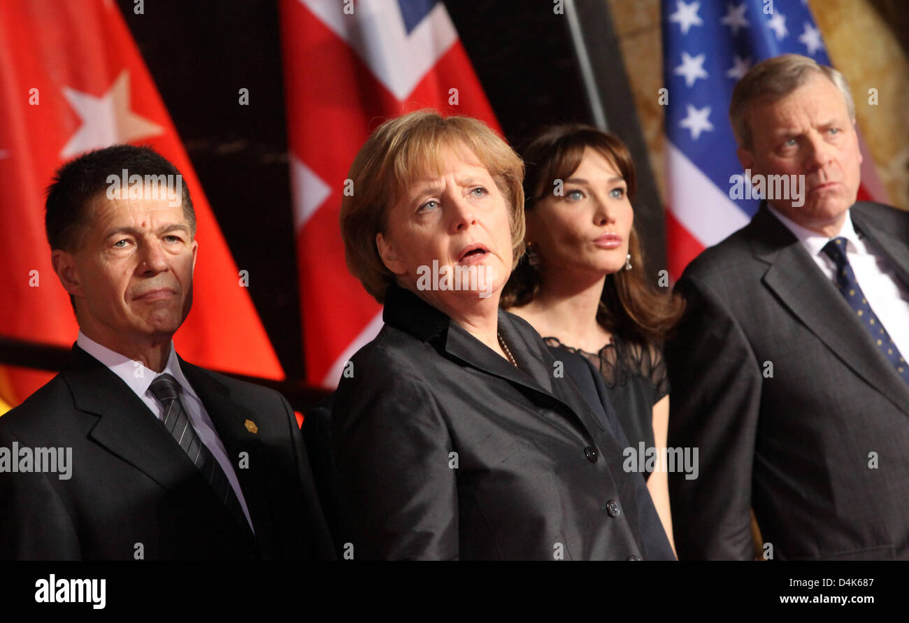 German Chancellor Merkel (2-L), her husband Joachim Sauer (L), Carla ...