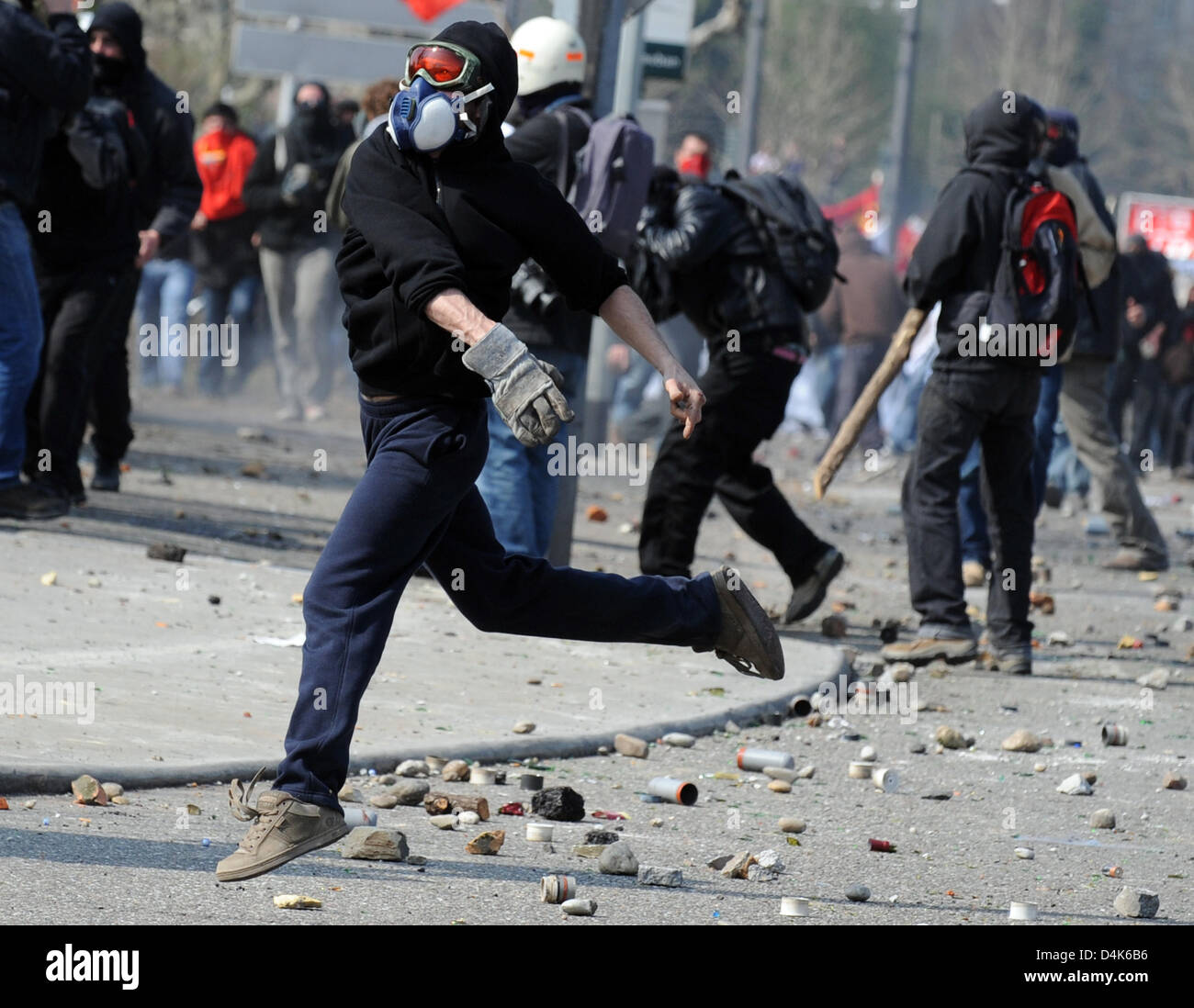 France riots hi-res stock photography and images - Alamy