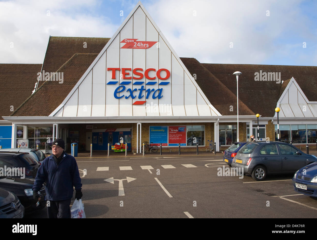 Tesco Superstore Uk High Resolution Stock Photography and Images - Alamy