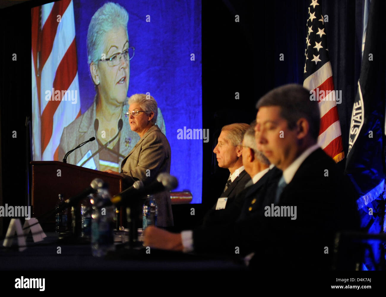 Sustainable shipping operations hi-res stock photography and images - Alamy