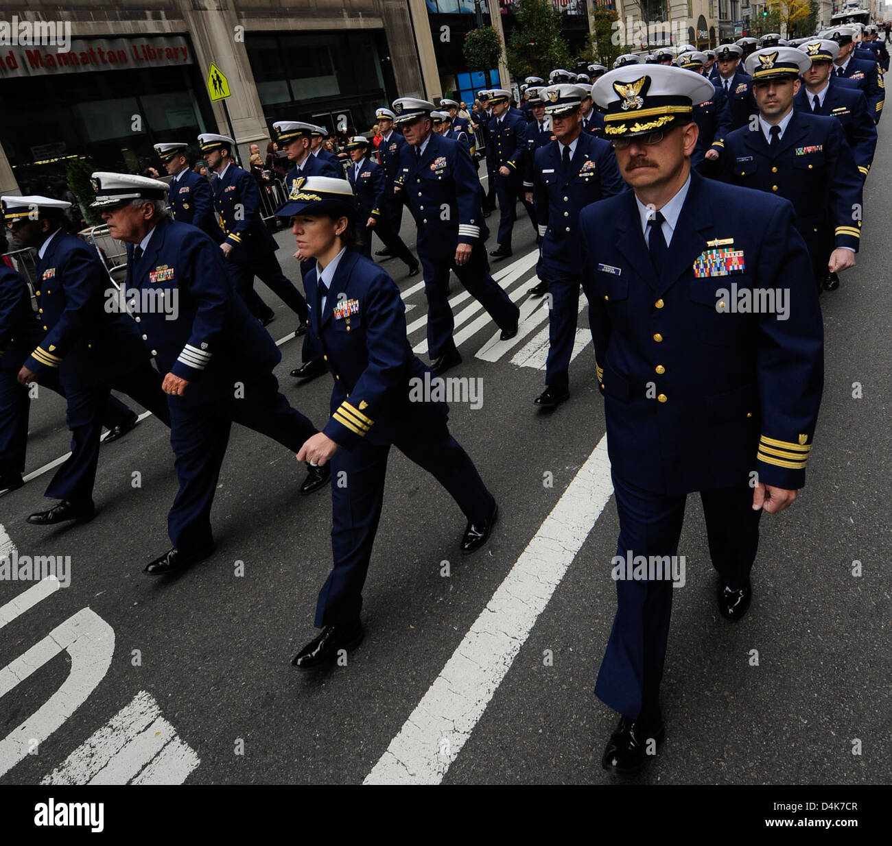 Command Cadre marching down 5th Ave Stock Photo - Alamy