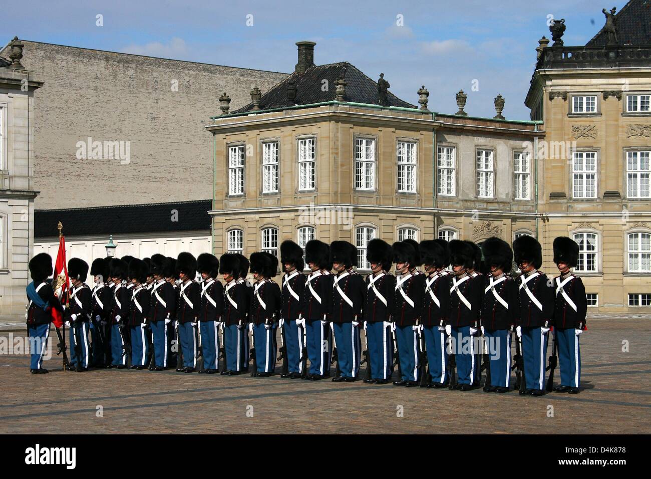 Royal palace amalienborg in copenhagen hi-res stock photography and images - Alamy