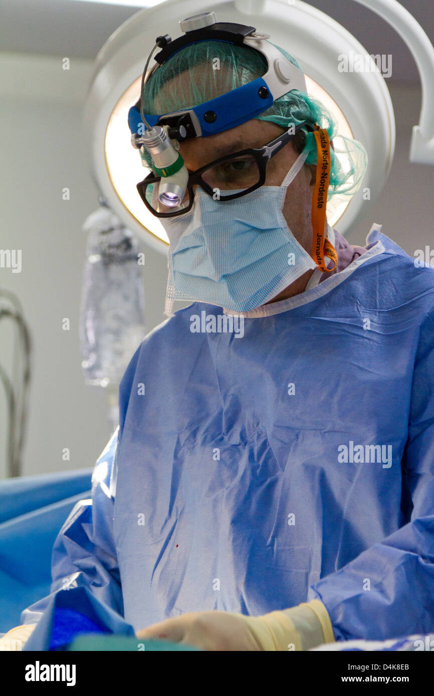 surgery in MSF Hospital Port-au-Prince Haiti Stock Photo - Alamy
