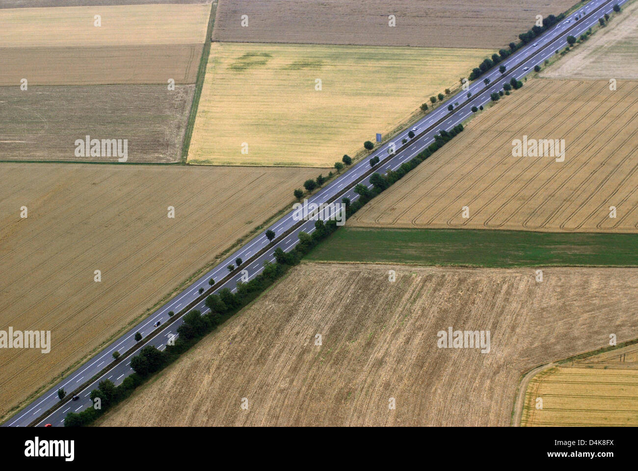 Four lane road hi-res stock photography and images - Alamy