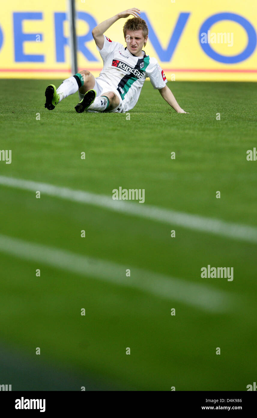 Borussia moenchengladbach vs vfl wolfsburg hi-res stock photography and ...