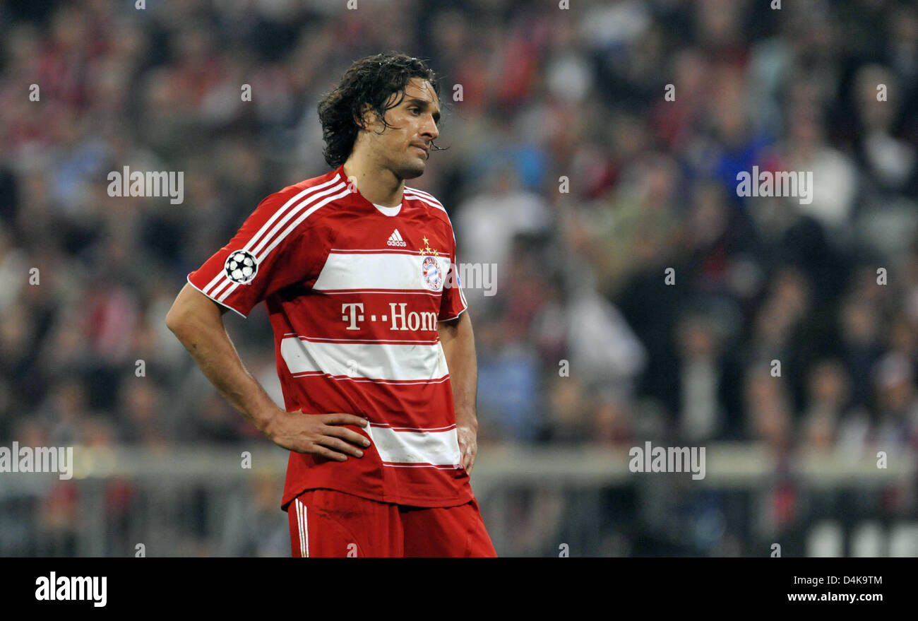 Munich?s Luca Toni is disappointed during the return leg of the ...