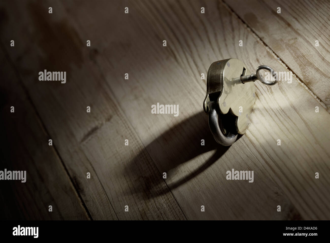 Antique padlock hi-res stock photography and images - Alamy