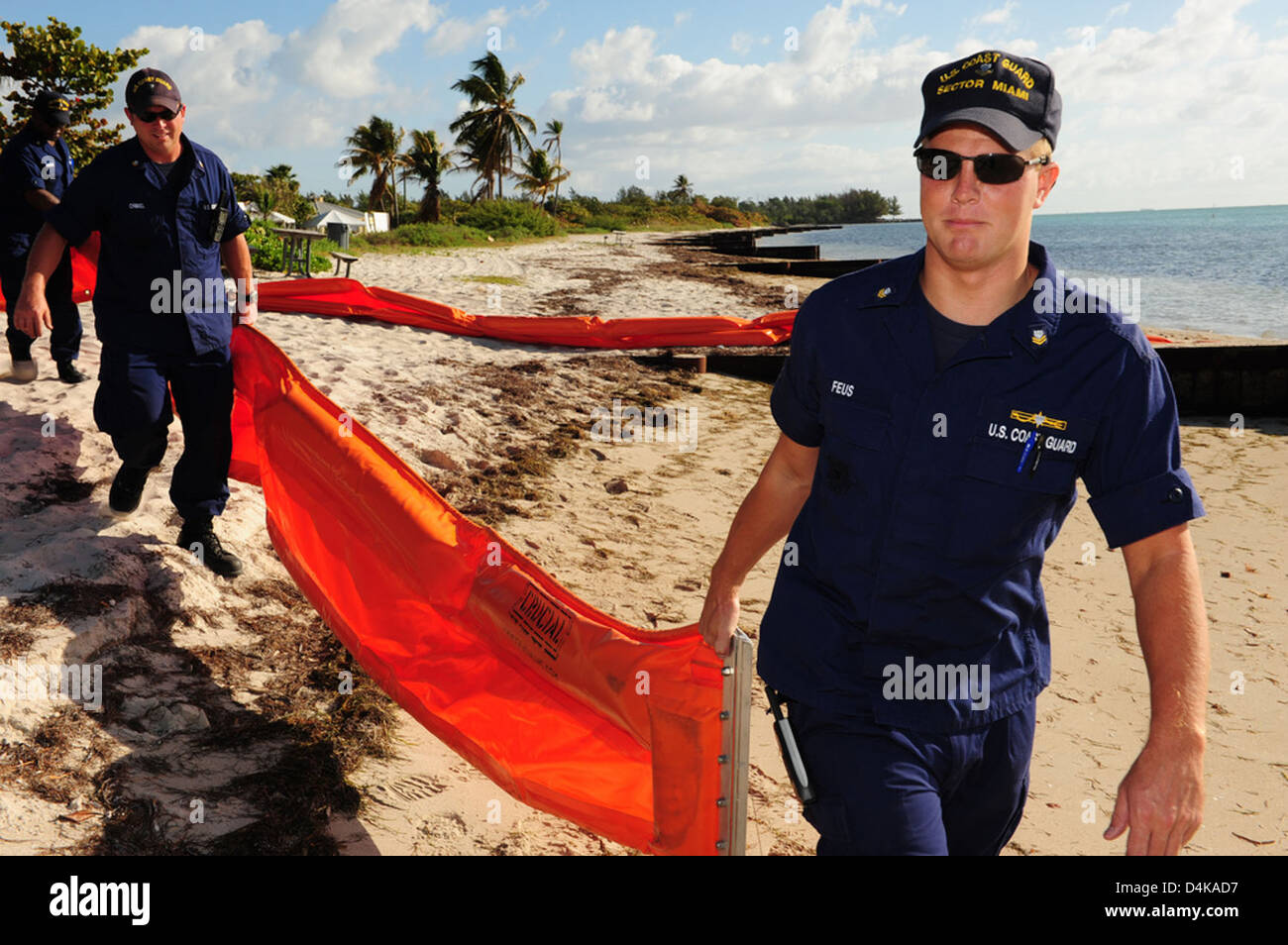 Boom deployment hi-res stock photography and images - Alamy