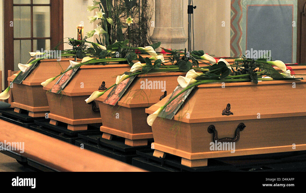 Shot to death hi-res stock photography and images - Alamy