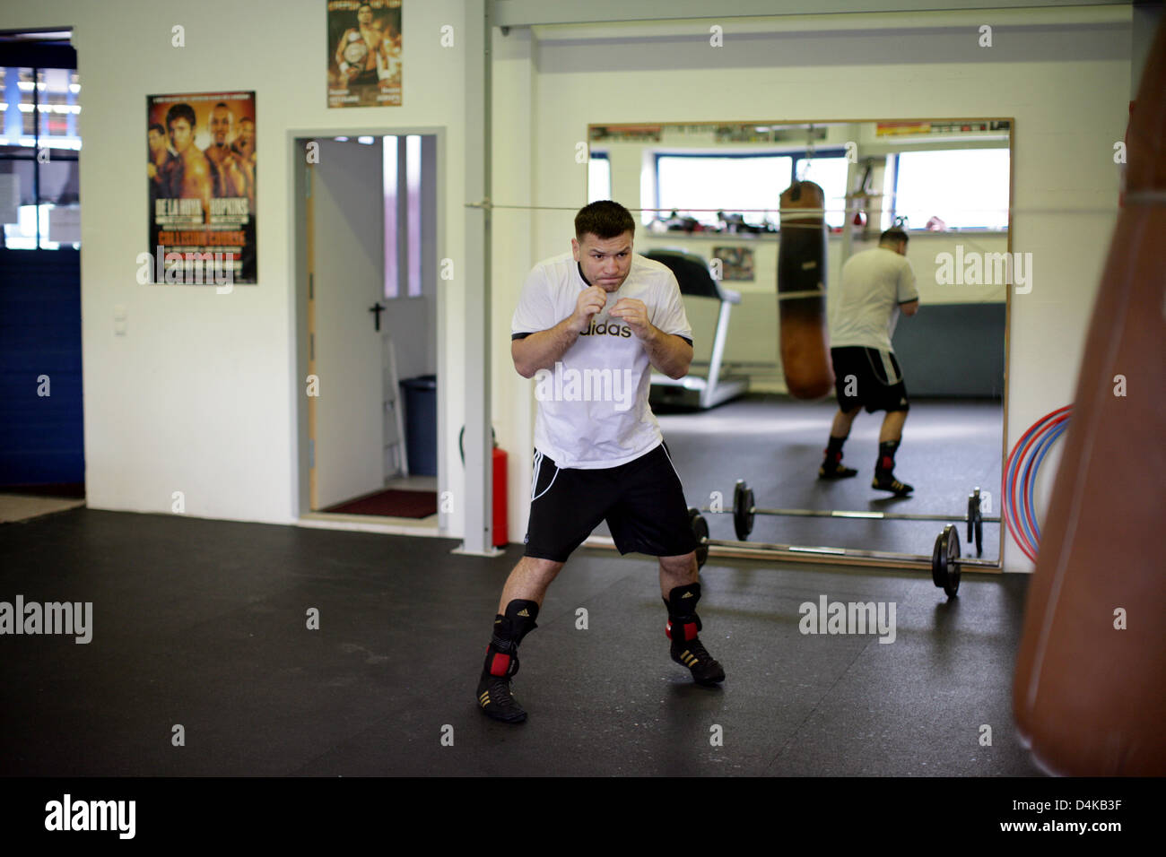 The picture shows boxing world champion Ruslan Chagaev during a photo ...