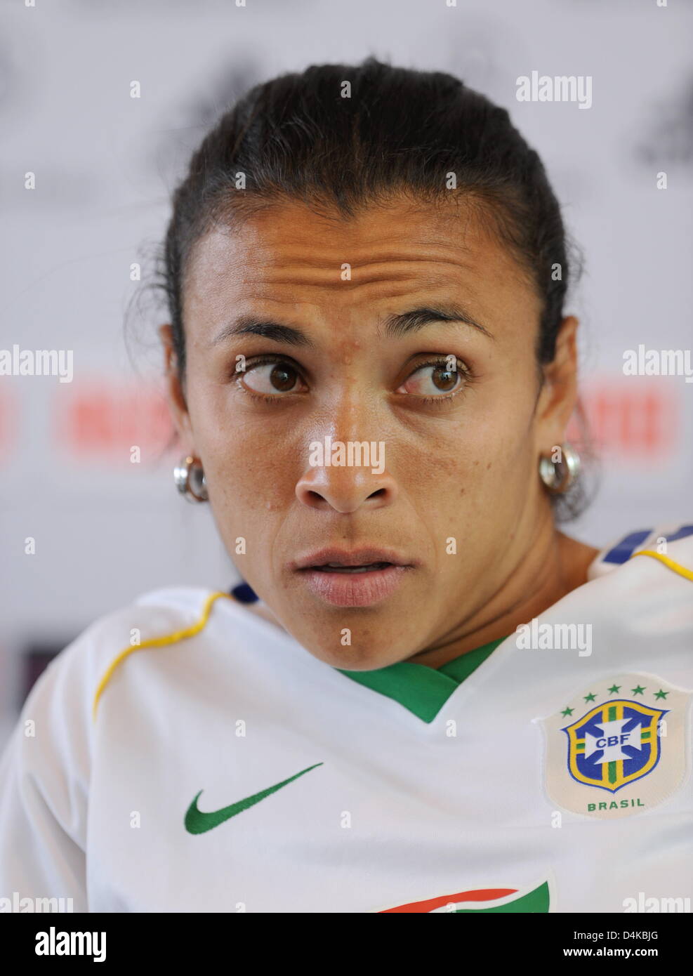 Marta soccer player hi-res stock photography and images - Alamy