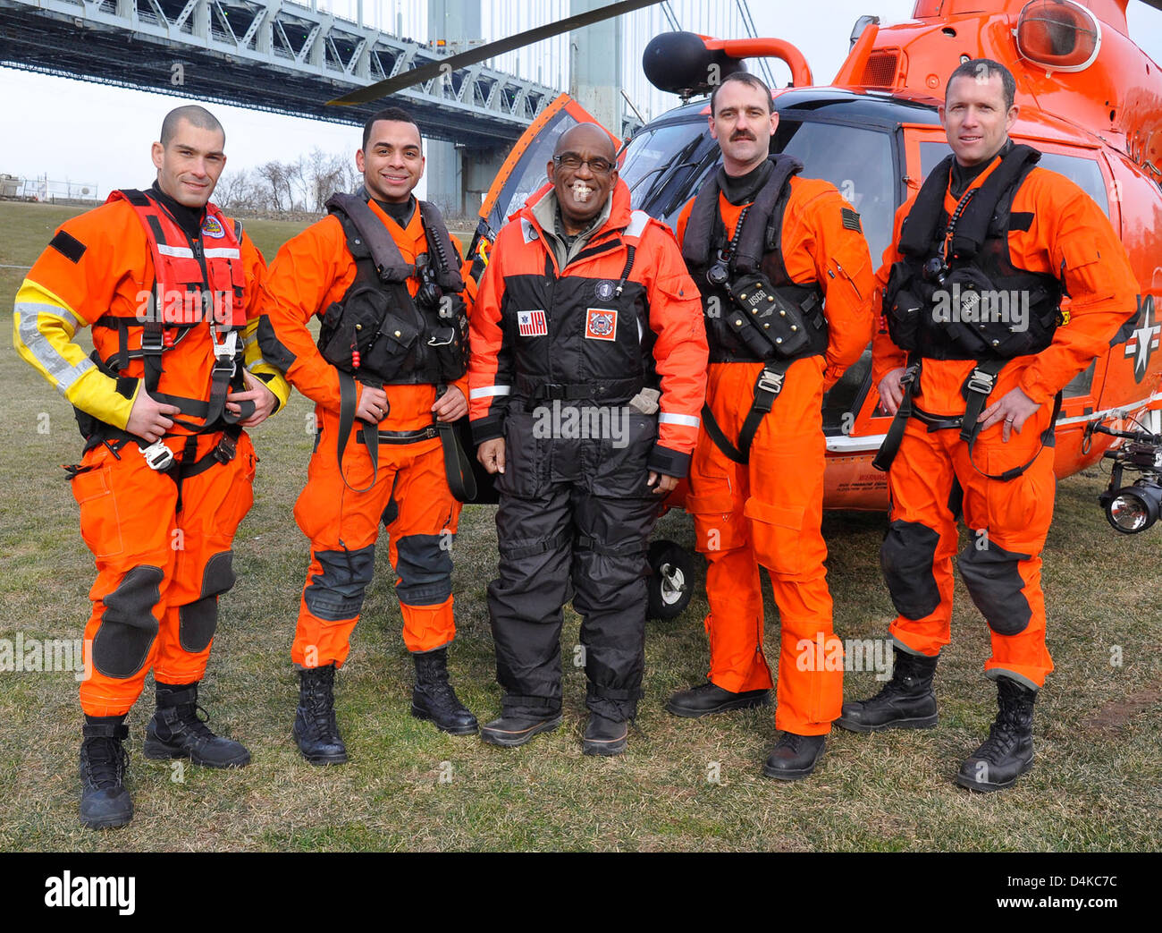 Coast guard aircrew air hi-res stock photography and images - Alamy