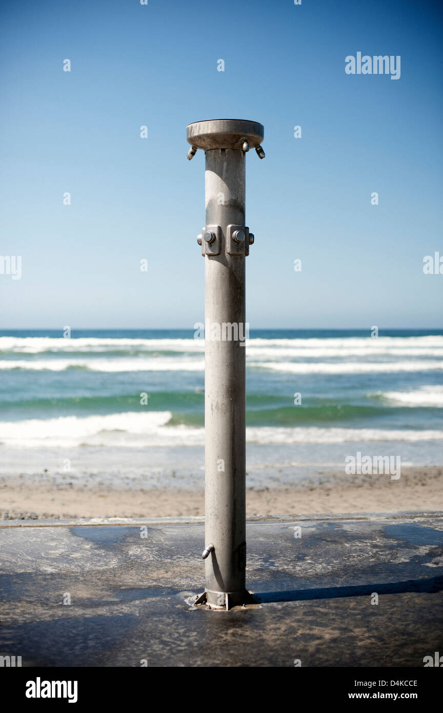 Concrete beach hi-res stock photography and images - Alamy