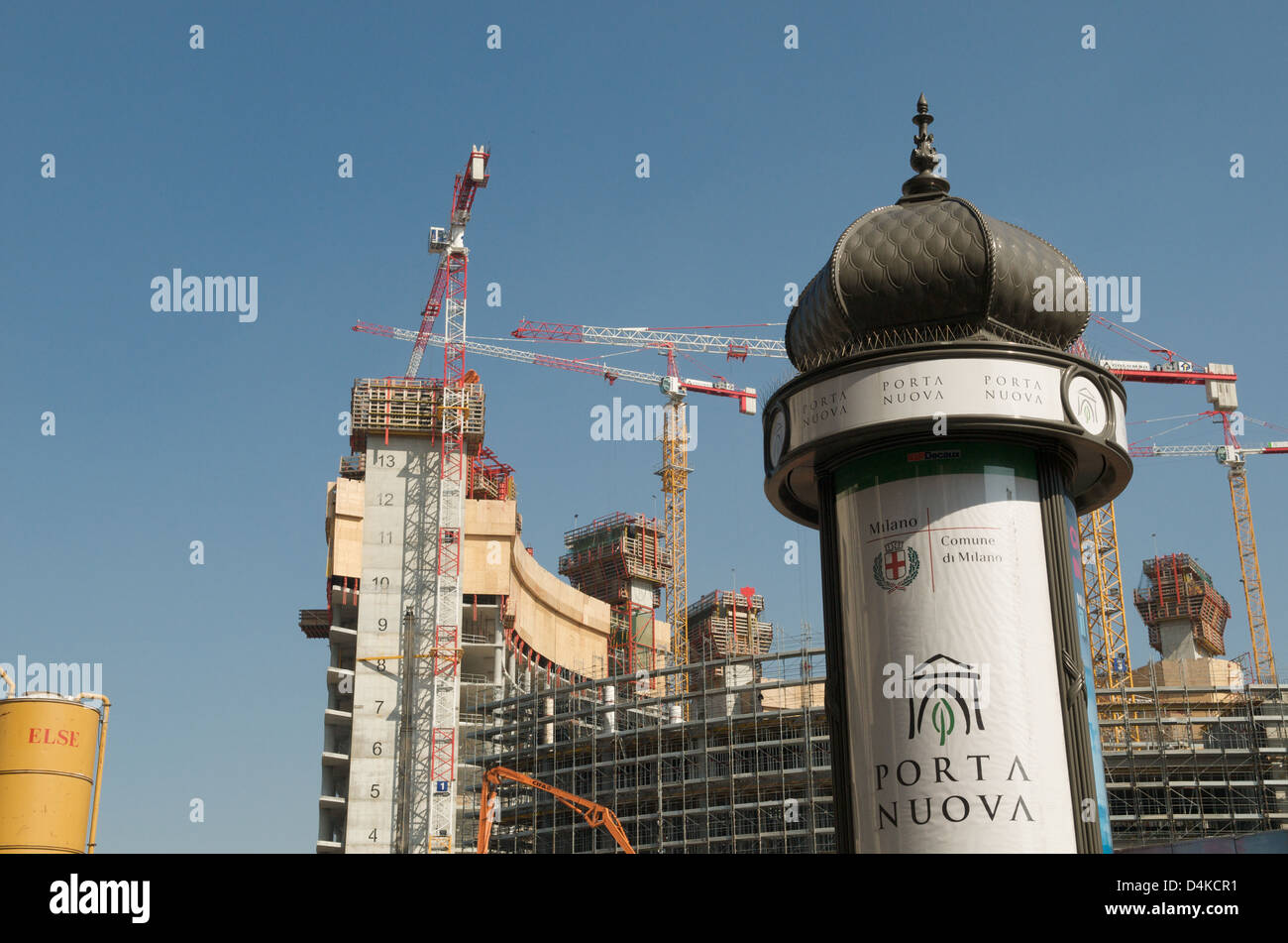 Milan, Porta Nuova buildings Stock Photo - Alamy