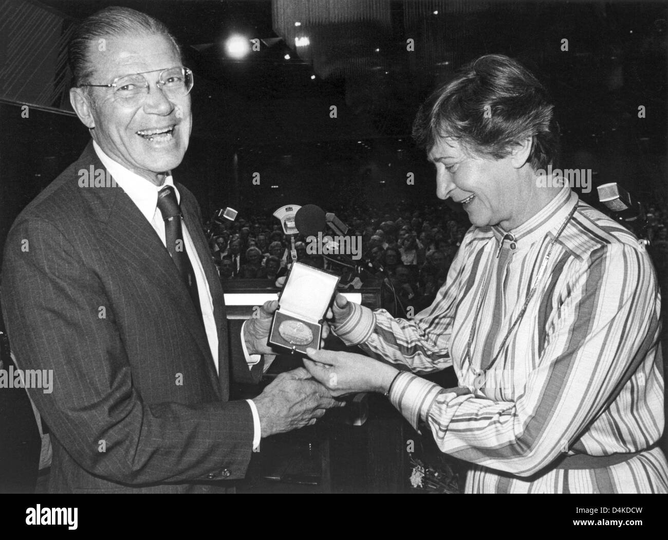 (dpa file) A file picture dated 23 October 1983 captures Robert S ...