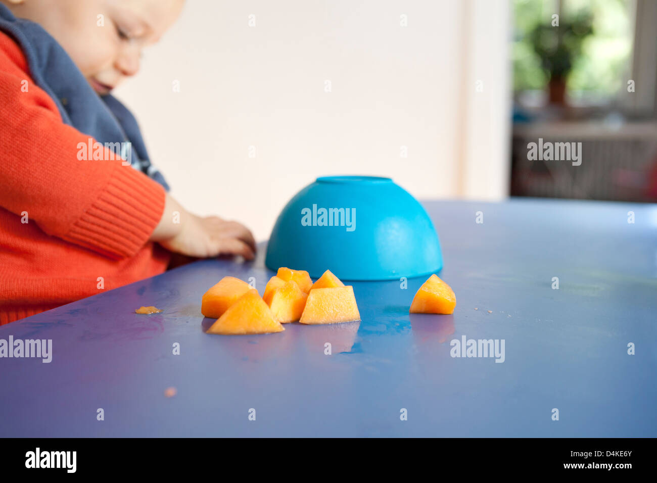 Children eating fruit messy hi-res stock photography and images - Alamy