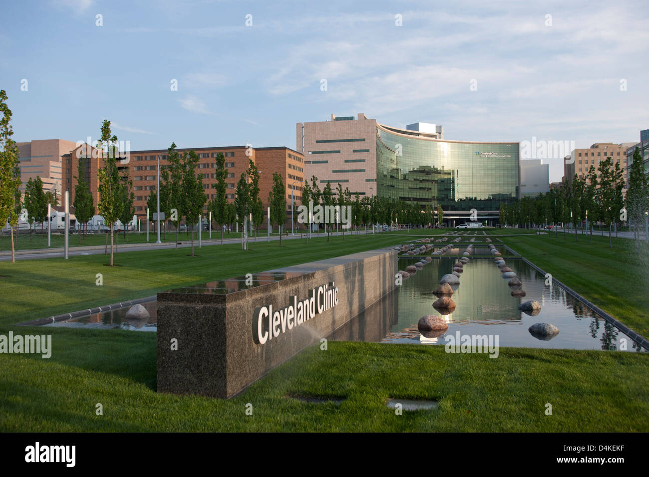 ENTRANCE SIGN REFLECTING POOL (©PETER WALKER & PARTNERS 2008) MILLER ...