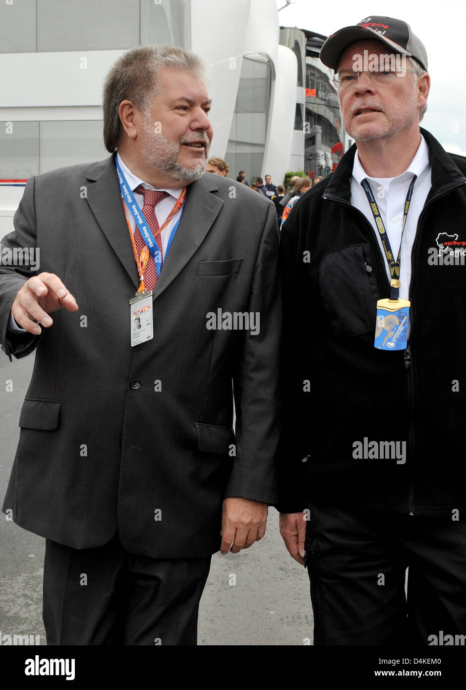 Kurt Beck (L), Prime Minister of German federal state Rheinland-Pfalz ...