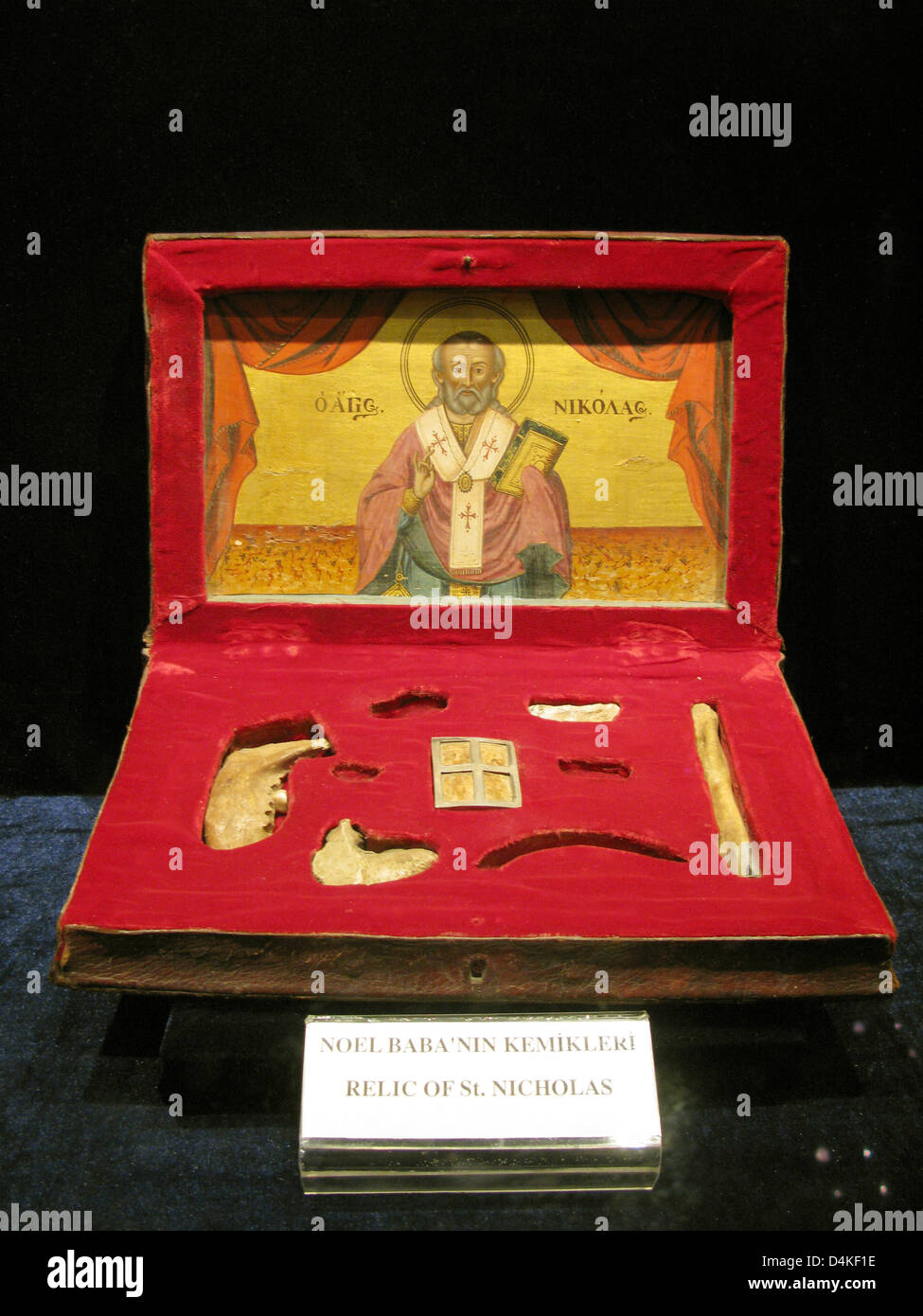 Relics of Saint Nicholas of Myra captured at the State Museum for ...