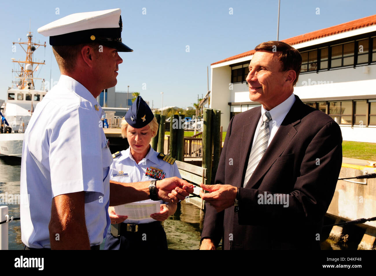 U s coast guard sector commander hi-res stock photography and images ...