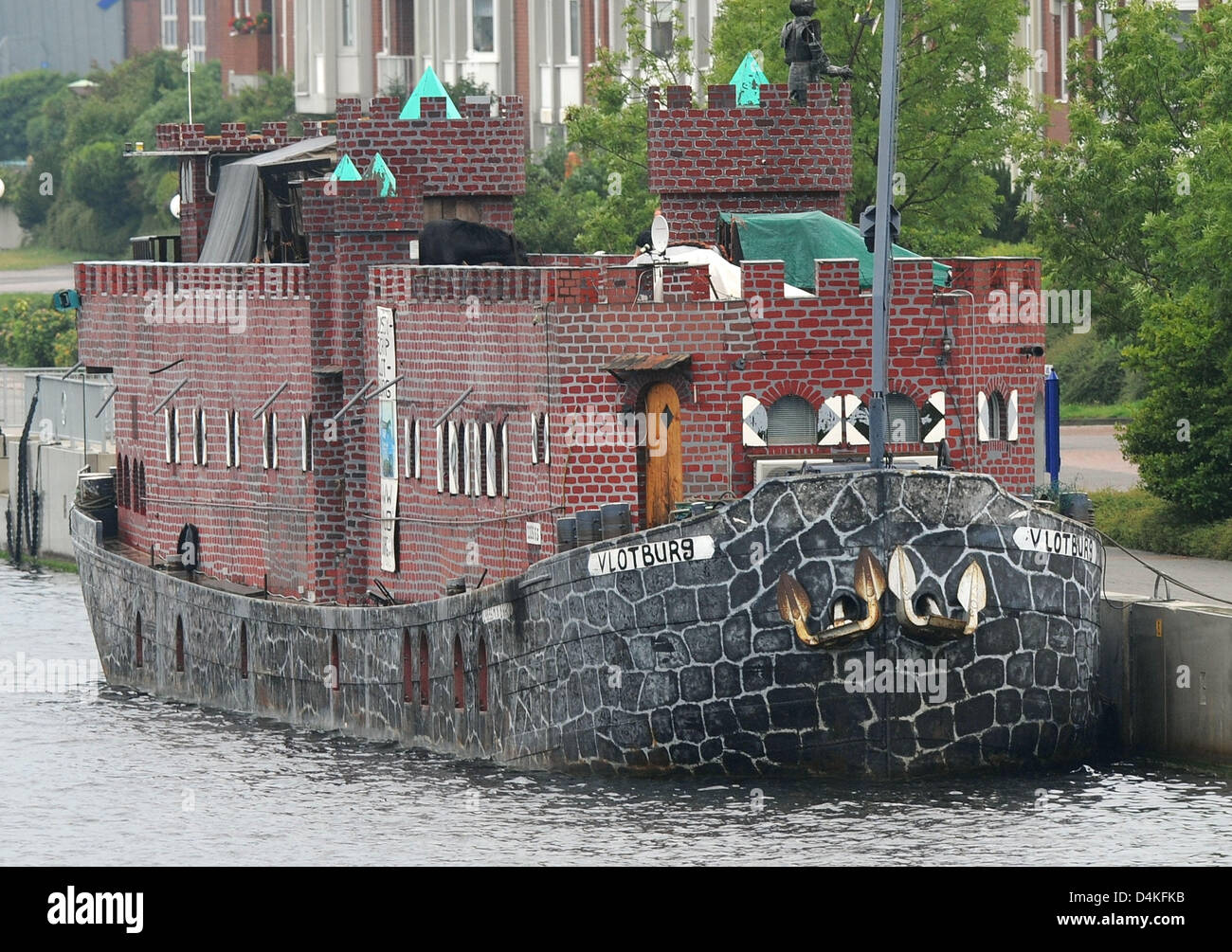 Safety certificates hi-res stock photography and images - Alamy