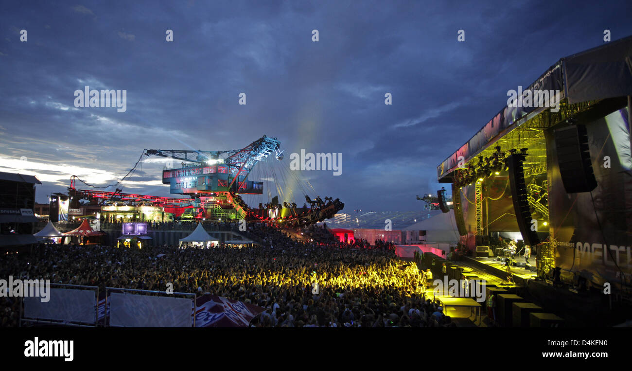 Extravagant light installations illuminate industrial city ?Ferropolis ...