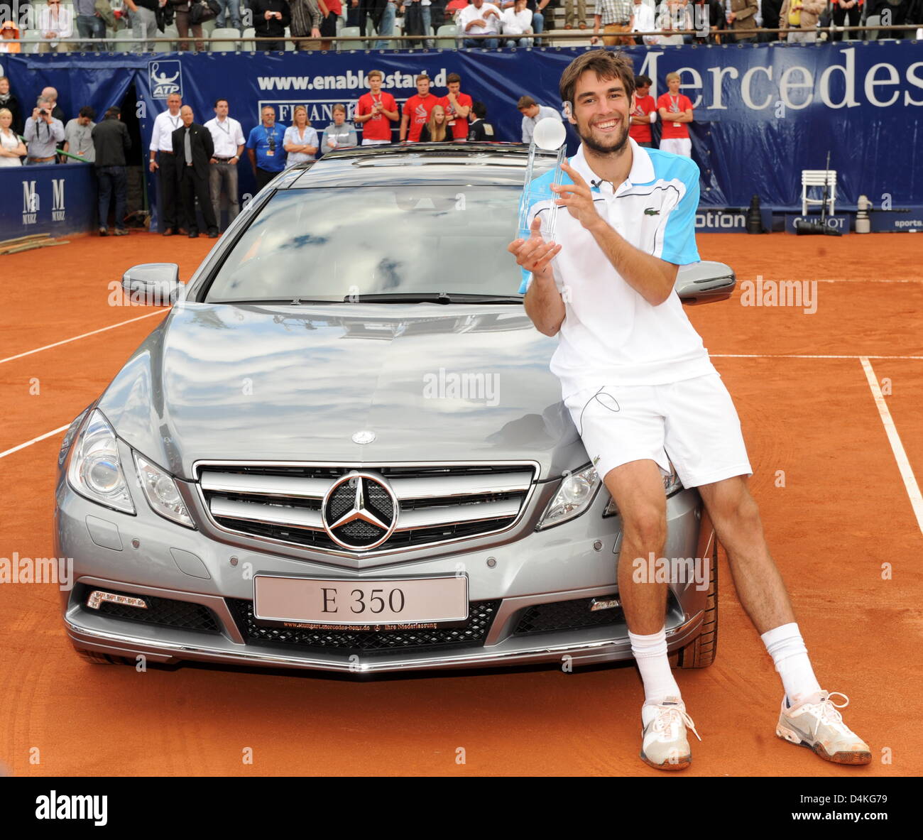 France?s Jeremy Chardy celebrates winning over Romania?s Victor Hanescu ...