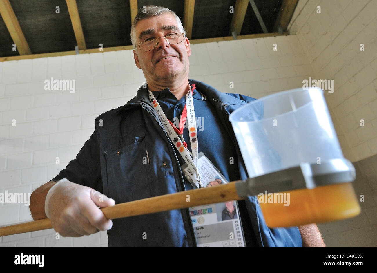 Dutch Peter Stolk, veterinary of the international equeatrian umbrella ...