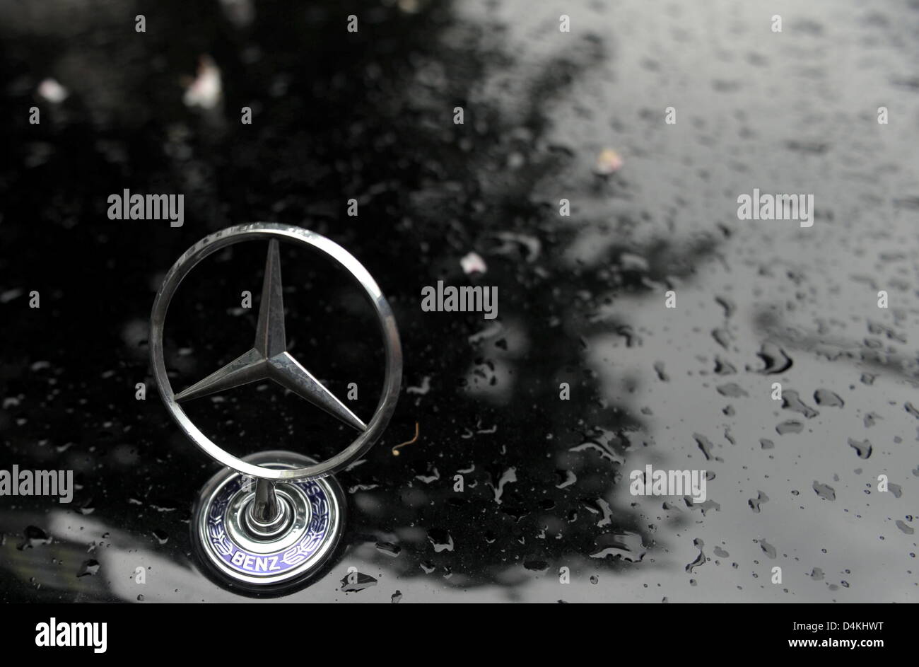 Rain drops on a hood of a Mercedes-Benz in Duesseldorf, Germany, 28 ...