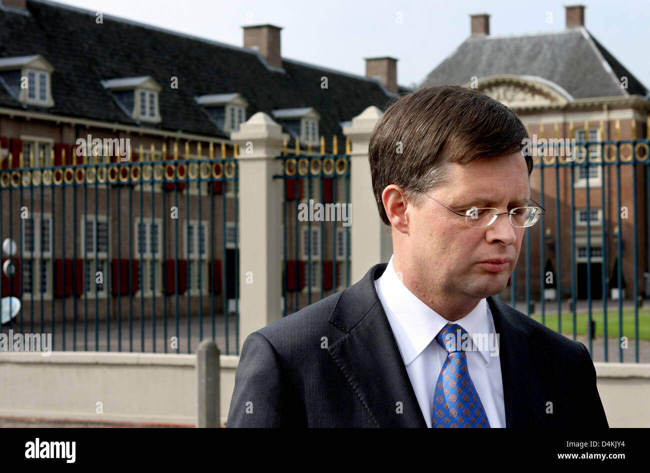 Dutch Prime Minister Jan Peter Balkenende leaves the Royal Palace Het ...