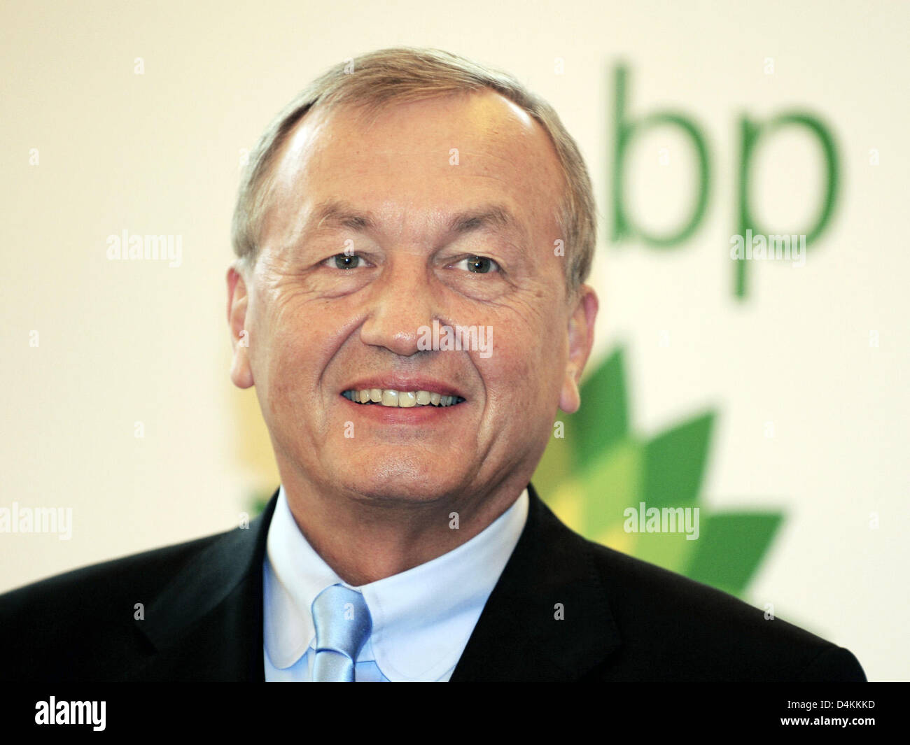 BP Germany CEO Uwe Frank smile at the oil company?s annual press ...