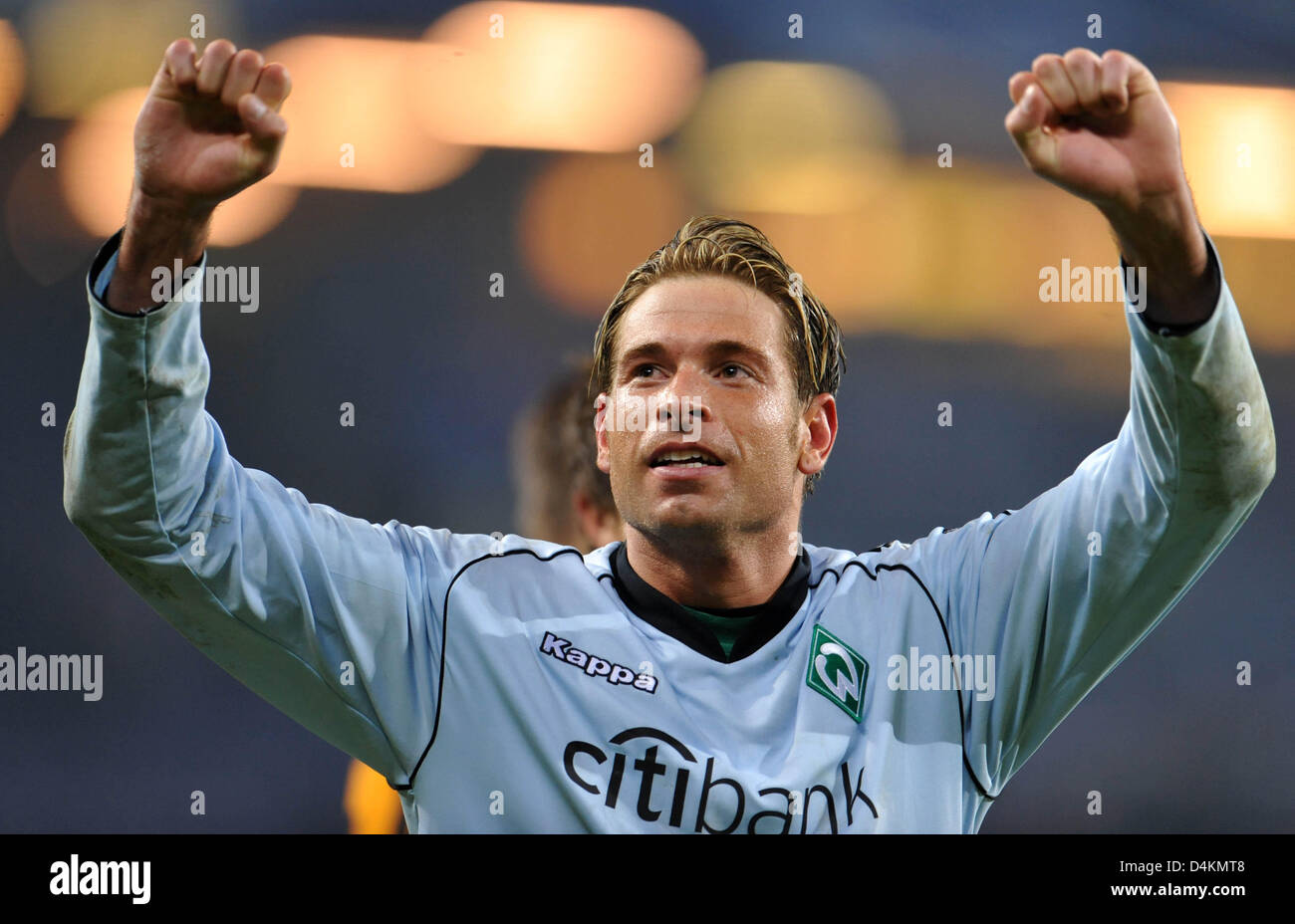 Bremen?s goalie Tim Wiese celebrates winning the UEFA Cup semi-finals ...