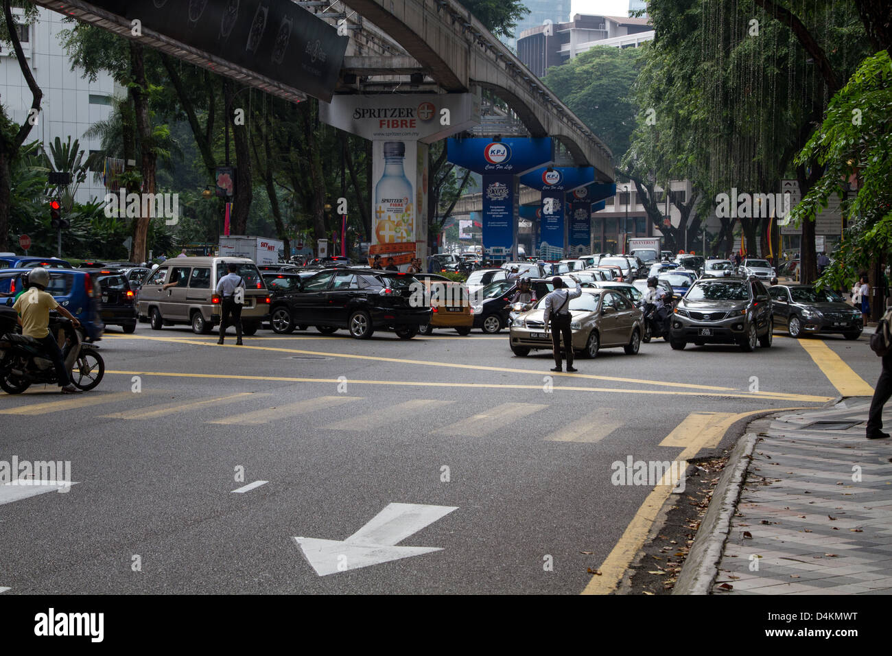 Kuala lumpur traffic police hi-res stock photography and images - Alamy