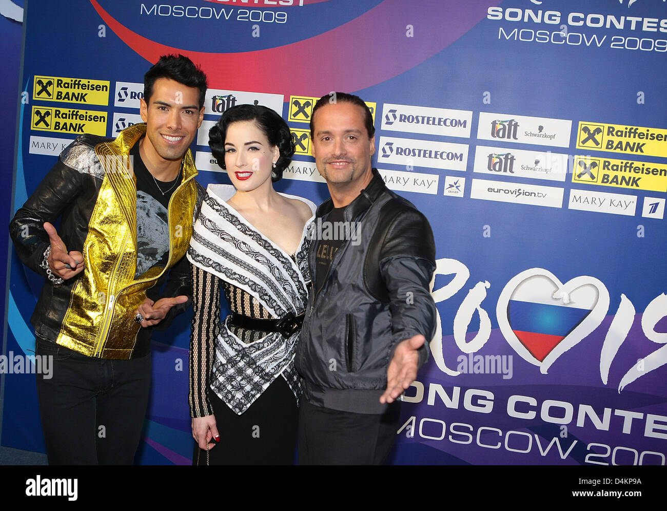 US musical singer Oscar Loya (L), German producer Alex Christensen of ...