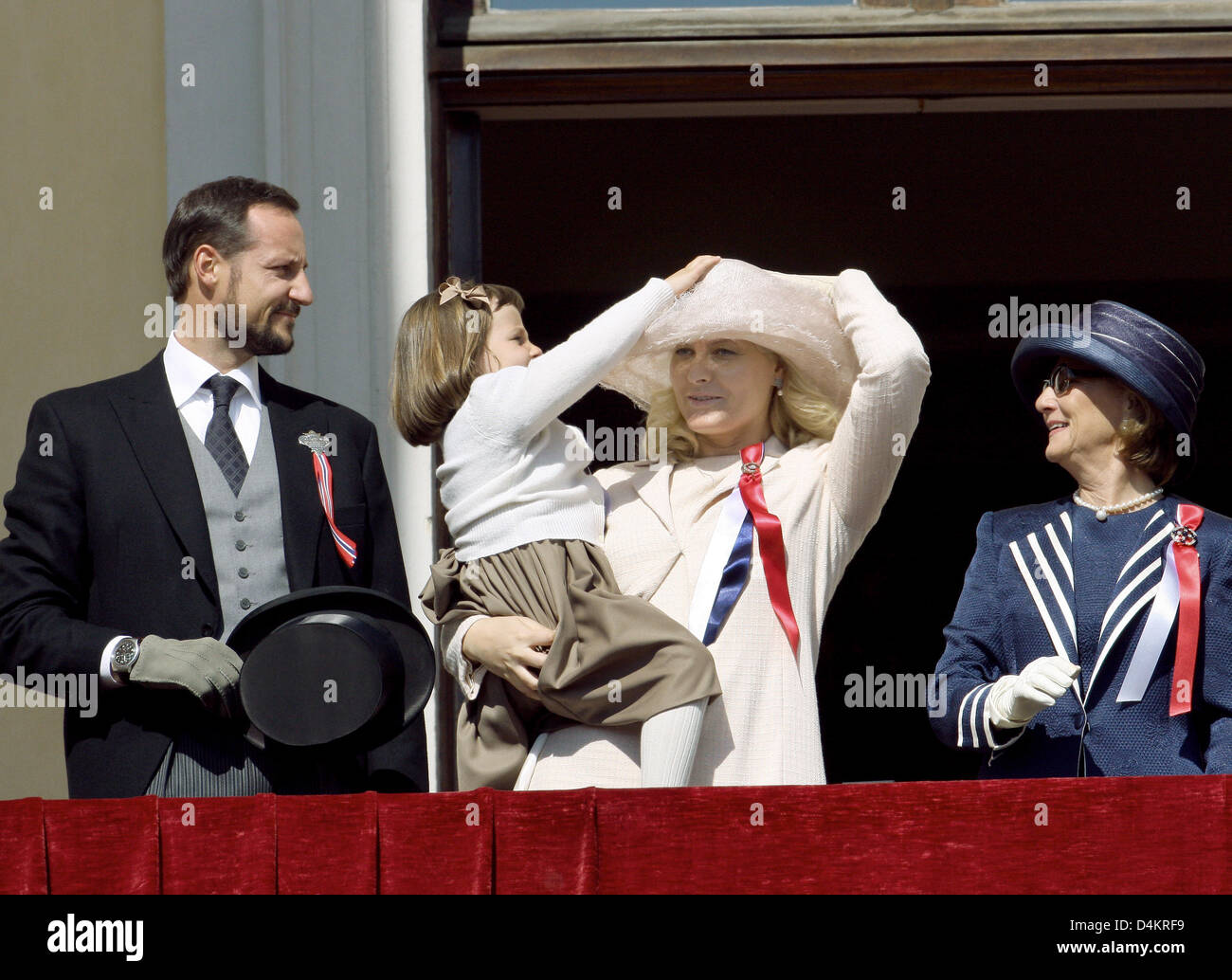 Crown Prince Haakon of Norway (L), his wife Princess Mette-Marit of ...