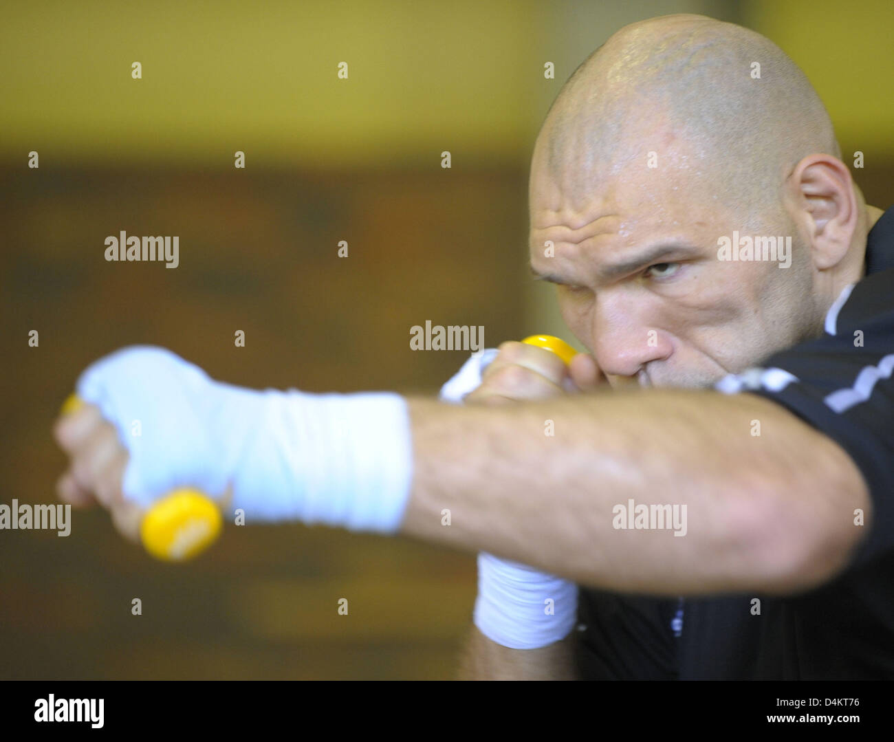 Russian heavyweight boxer Nikolai Valuev trains in Berlin, Germany, 19 ...