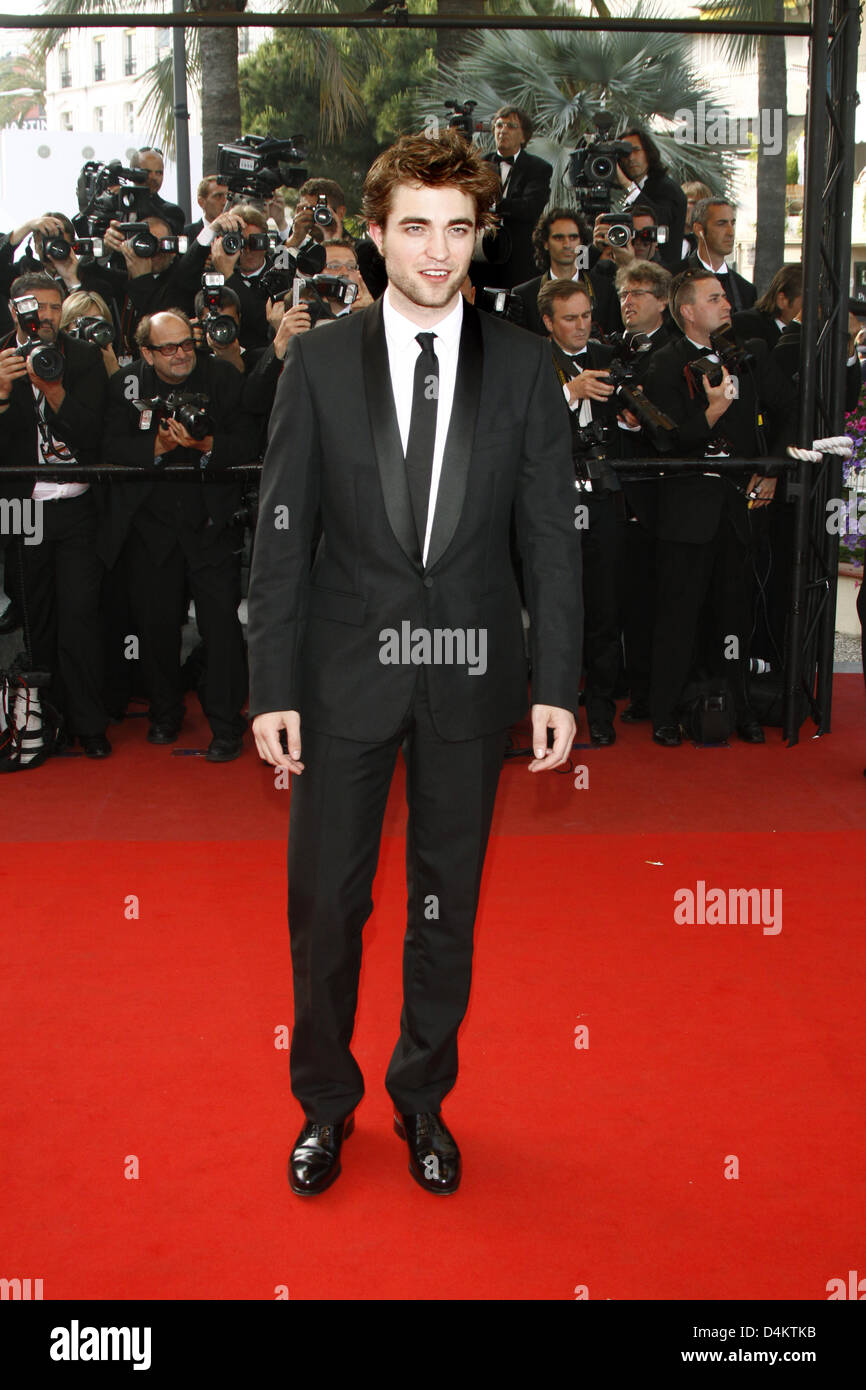 English actor Robert Pattinson arrives for the world premiere of the ...