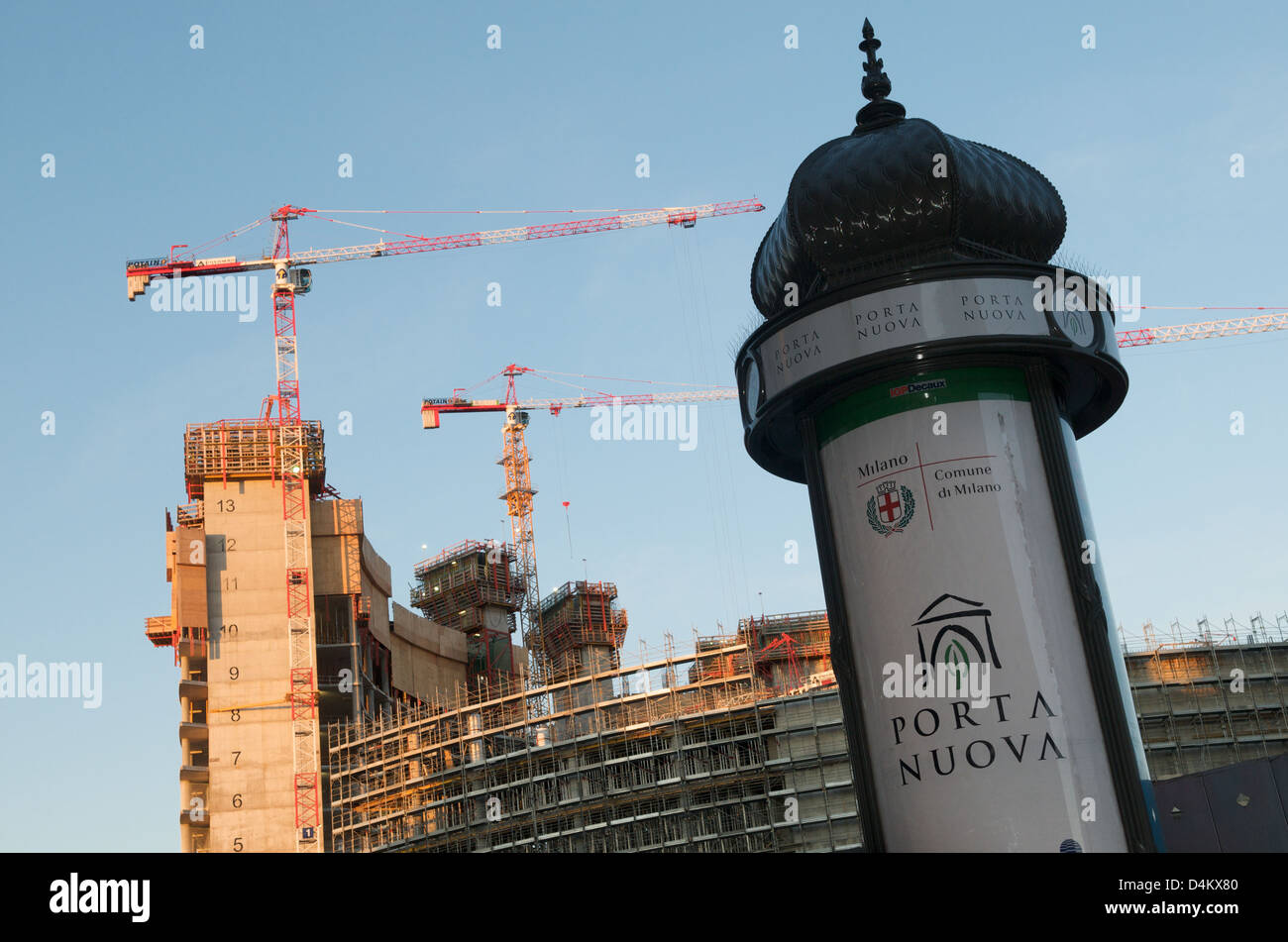 Milan, Porta Nuova buildings Stock Photo - Alamy