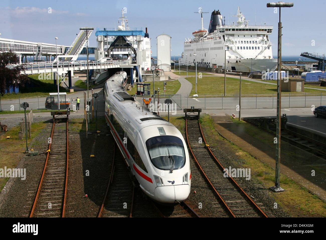 An ICE highspeed train boards the ?Scandlines? ferry ?Prins Richard? at ...