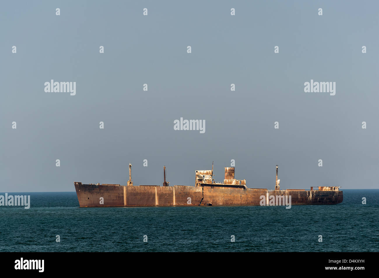 Shipwreck cargo hi-res stock photography and images - Alamy