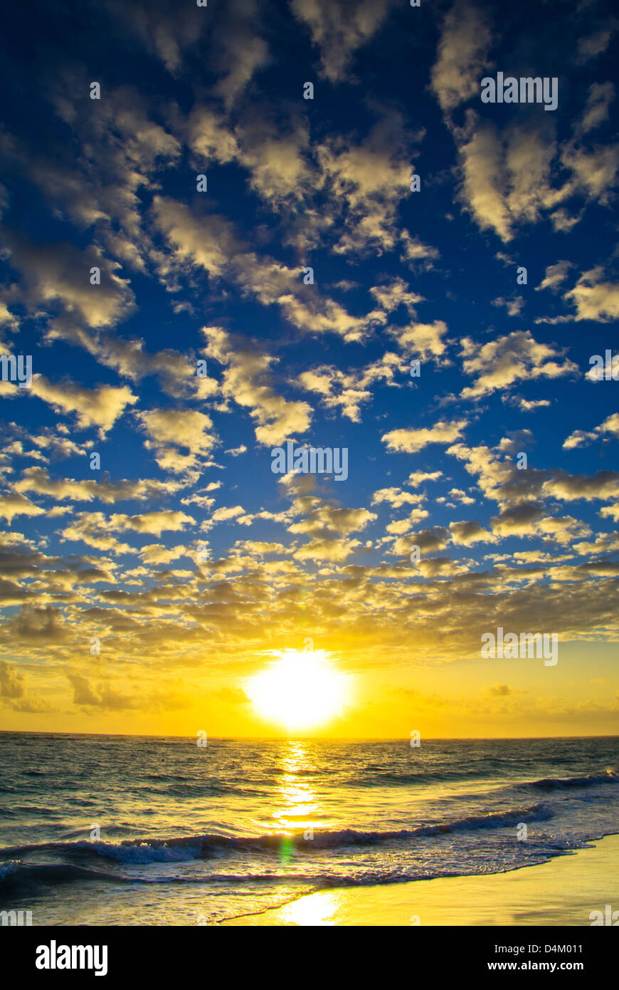 Beautiful sunset above the sea Stock Photo - Alamy