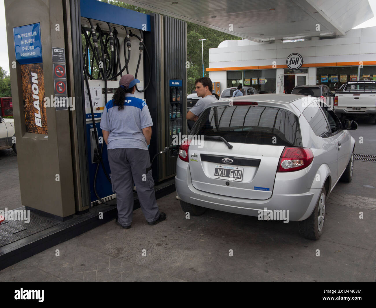 Ypf oil hi-res stock photography and images - Alamy