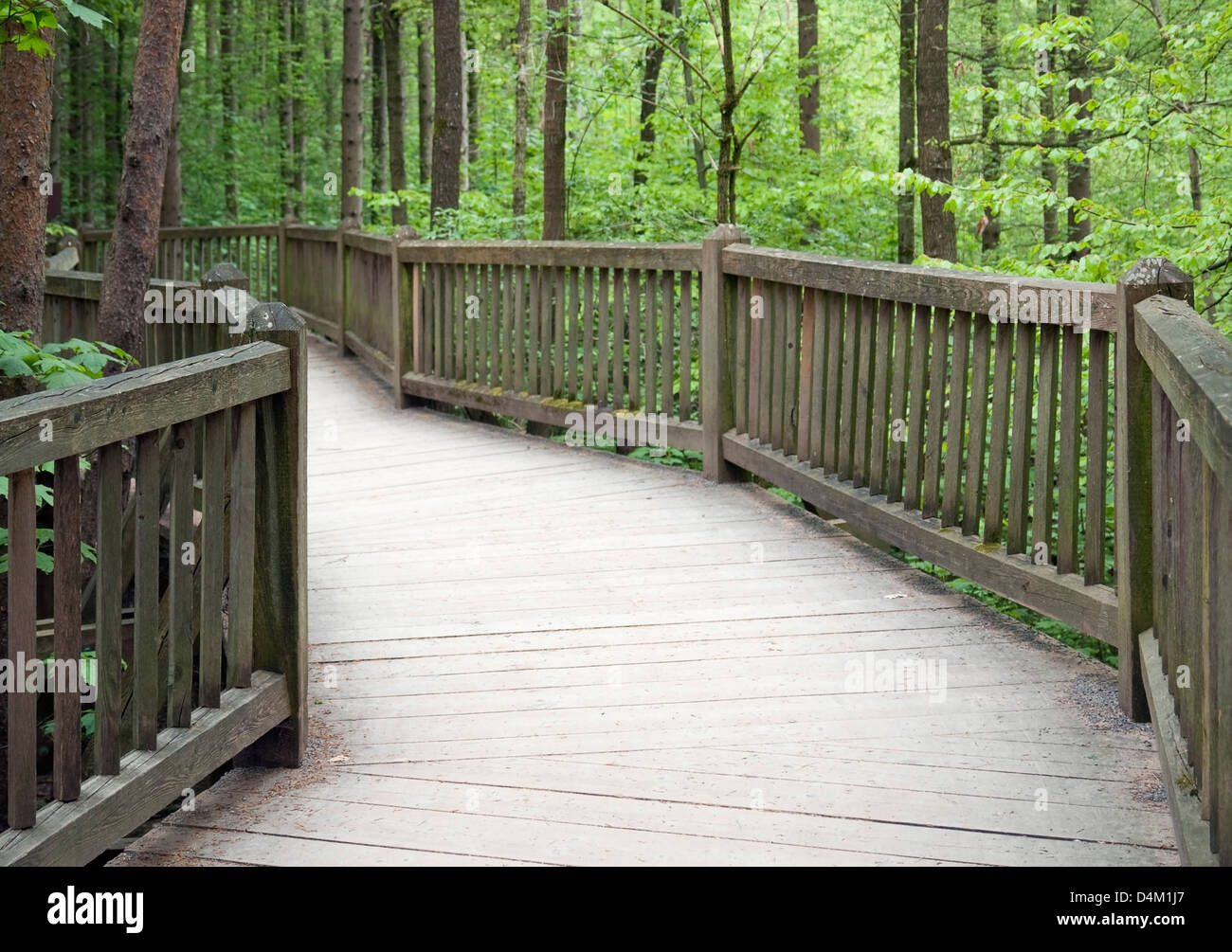 Elevated pedestrian bridge hi-res stock photography and images - Alamy