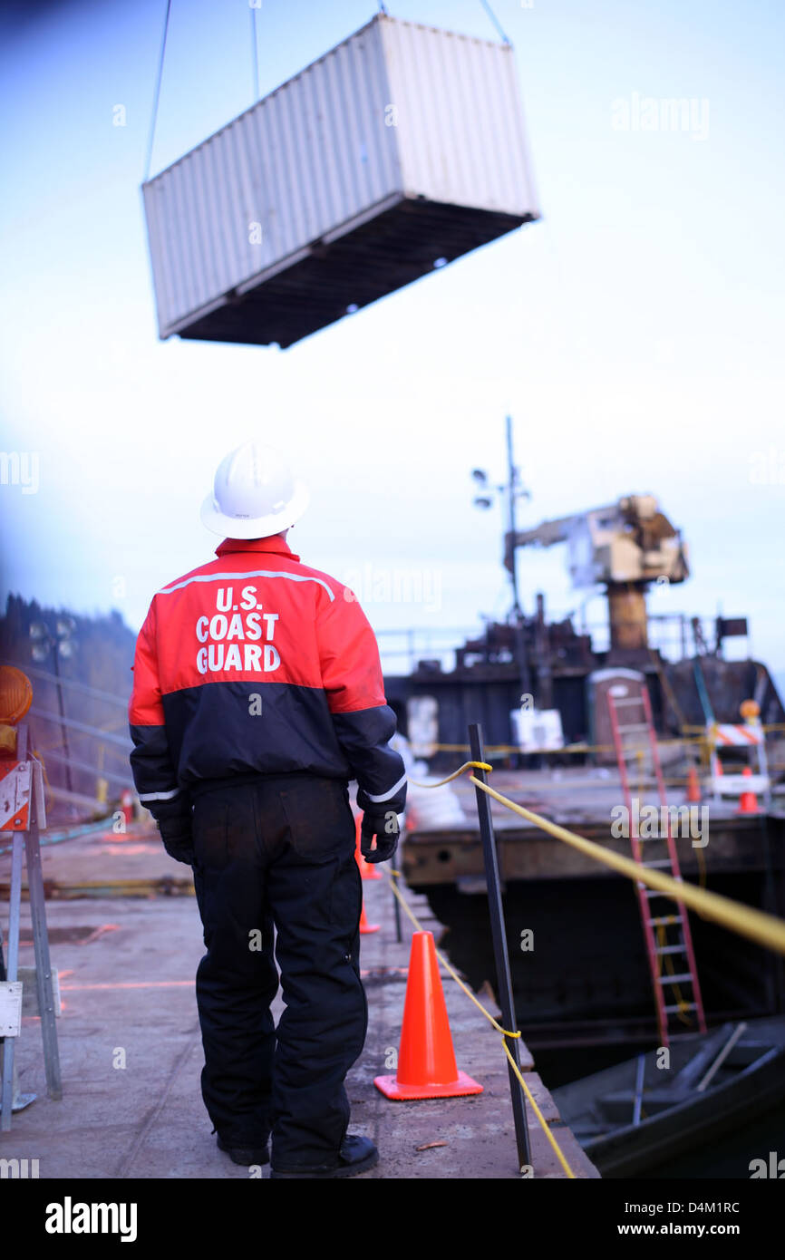 Davy Crockett Response Petty Officer 1st Class Luke Potter Stock Photo ...
