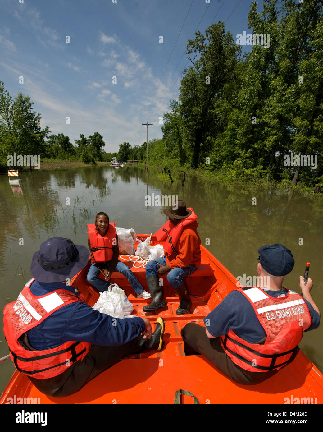 MSD Cincinnati DART shuttles family to safety Stock Photo - Alamy