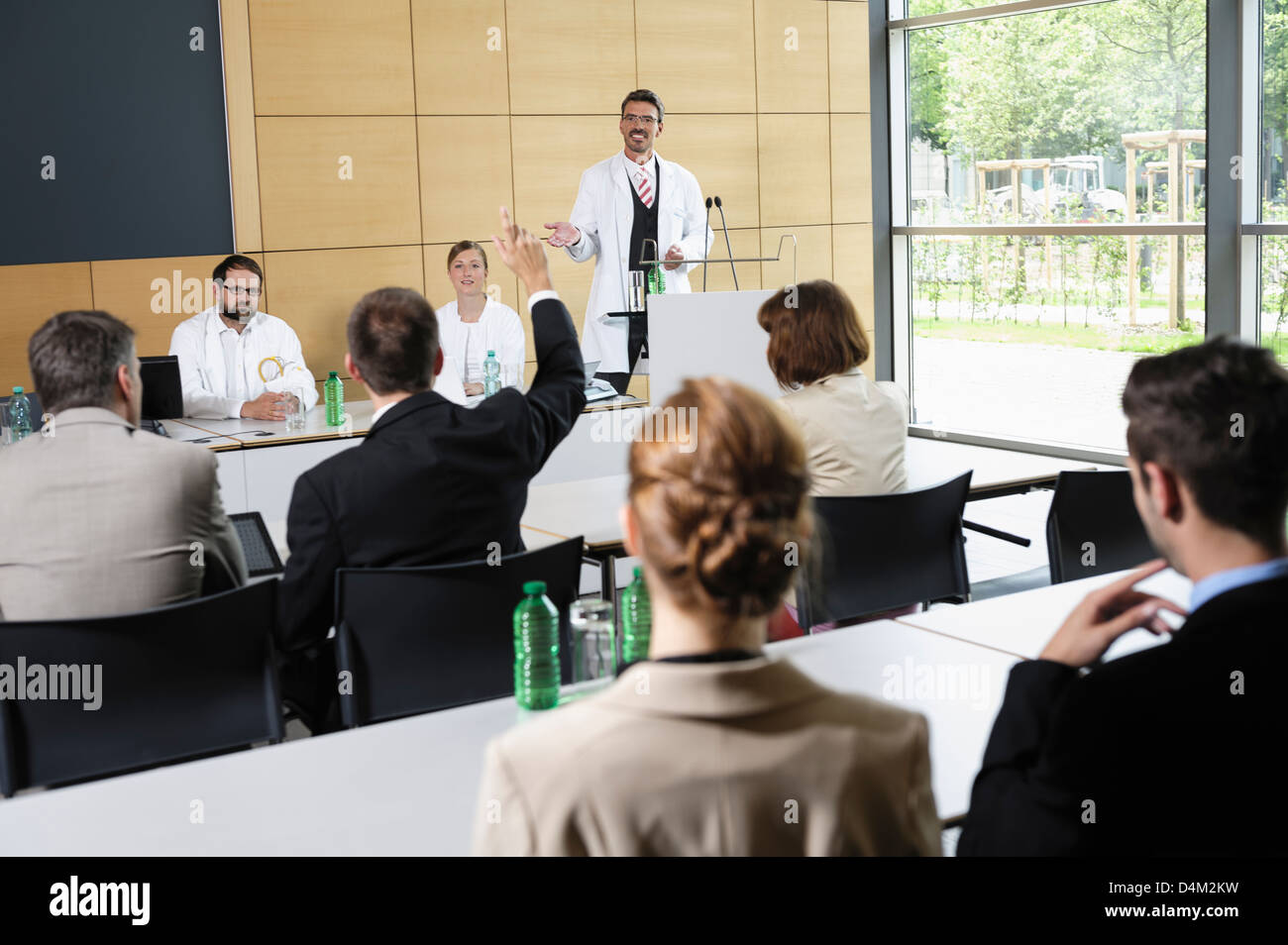 Doctor speaking podium hi-res stock photography and images - Alamy