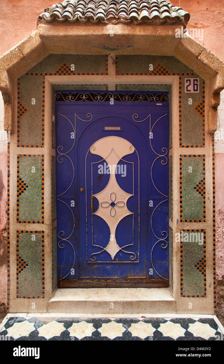 Tiled doorway hi-res stock photography and images - Alamy