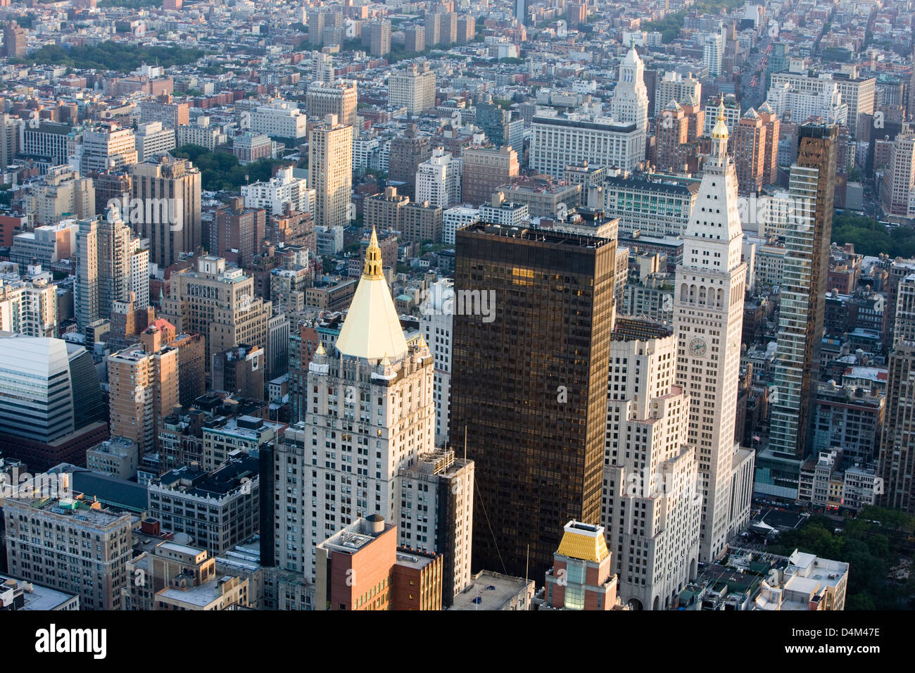 Downtown Manhattan viewed from the top of the Empire State Building ...