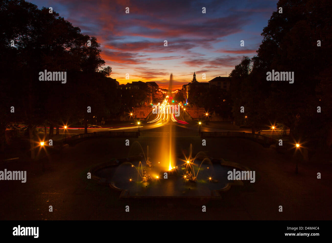 Fountain of the setting sun hi-res stock photography and images - Alamy