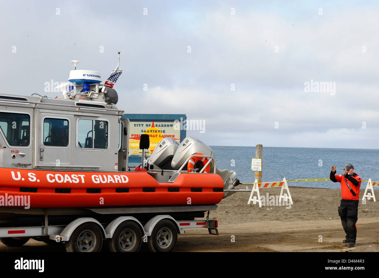 25 foot coast guard boat hi-res stock photography and images - Alamy